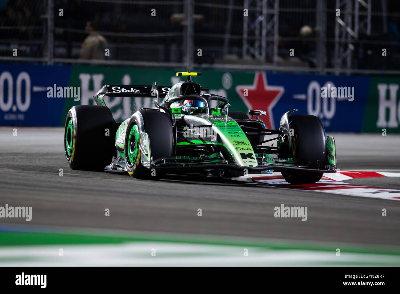 24 ZHOU Guanyu (chi), Stake F1 Team Kick Sauber C44, action during the ...