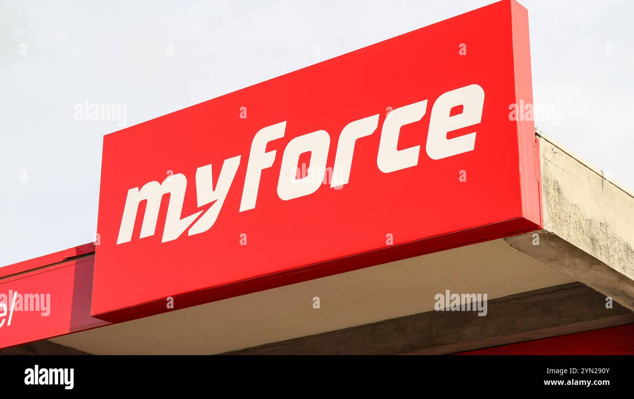 Petrol station australia ampol hi-res stock photography and images - Alamy