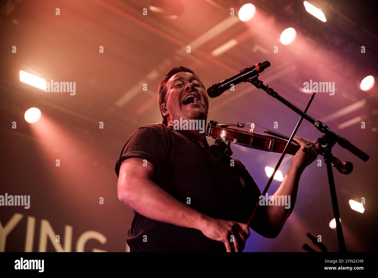 Yellowcard live at o2 victoria warehouse manchester uk, 13th november ...