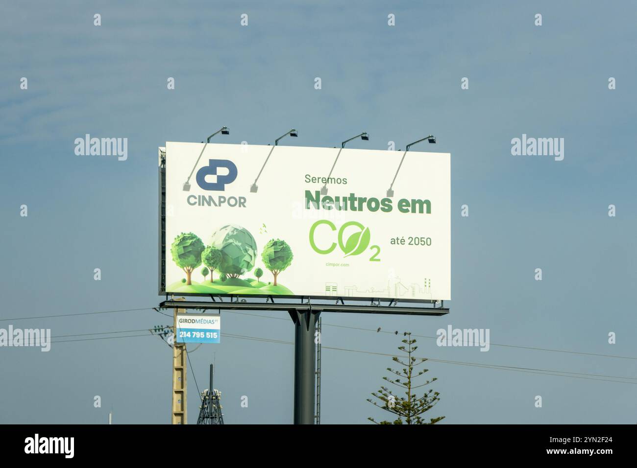 Large billboard displays cimpor's commitment to achieving carbon ...