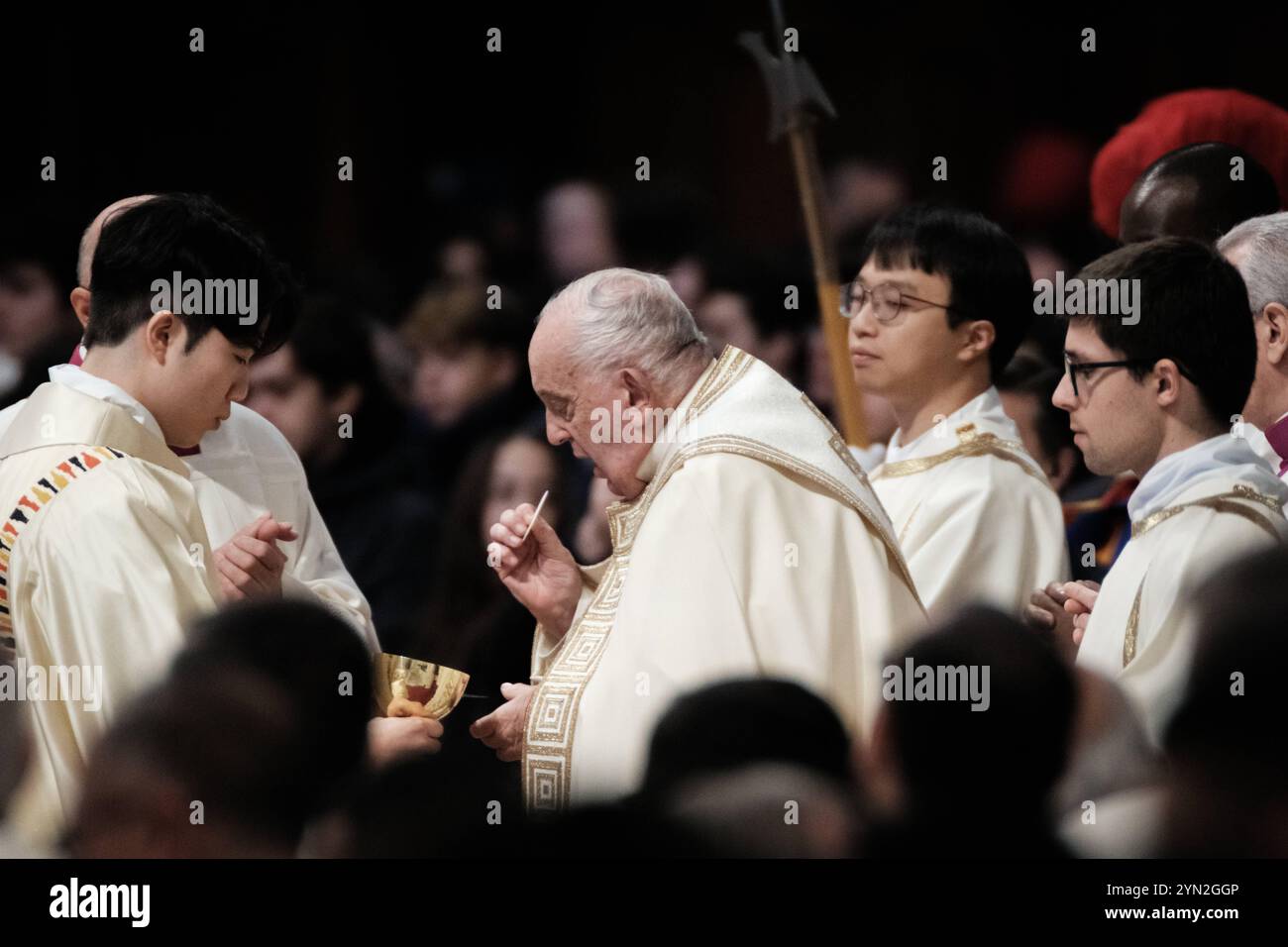 Vatican, Pope Francis celebrates mass at the 39th edition of World ...