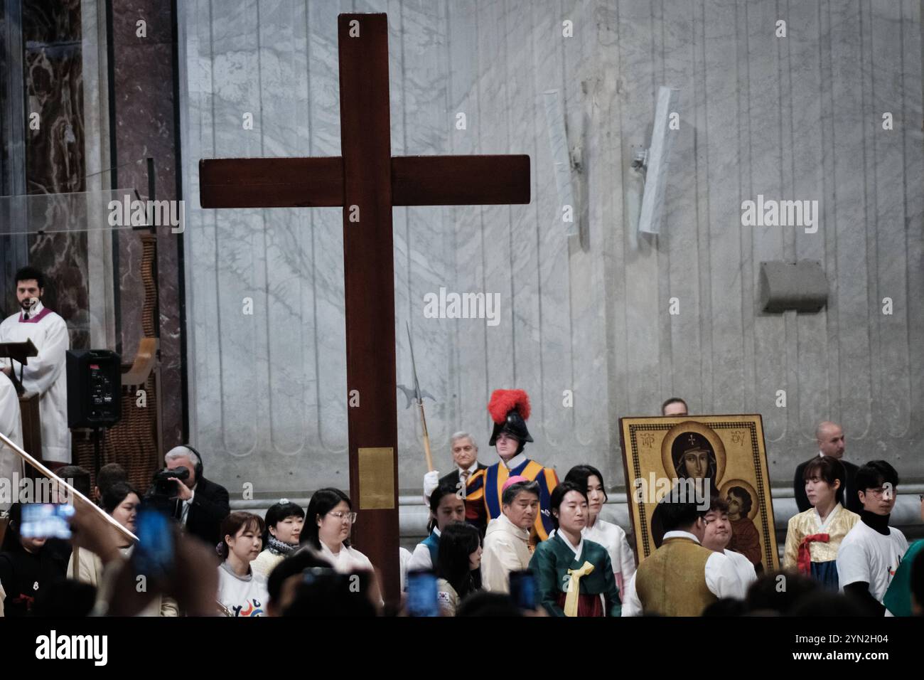 Vatican, Pope Francis celebrates mass at the 39th edition of World ...