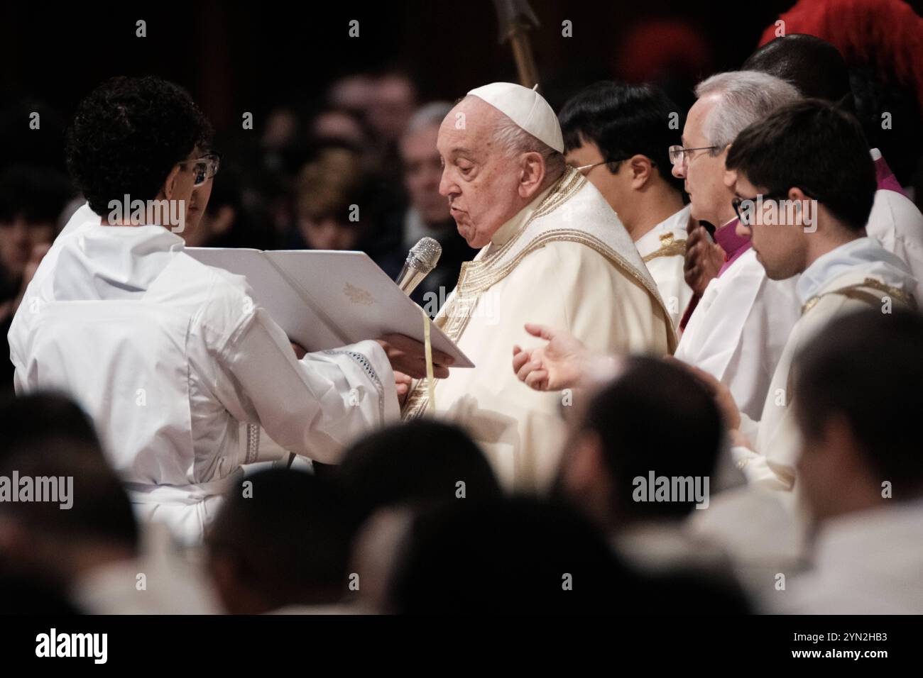 Vatican, Pope Francis celebrates mass at the 39th edition of World ...