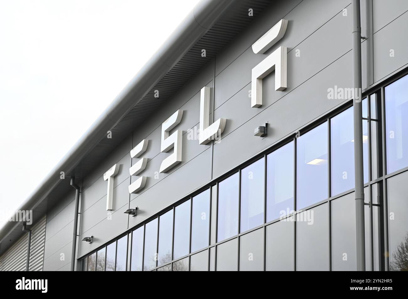 Cambridge. England. 24-November-2024. Bar Hill Tesla showroom building ...