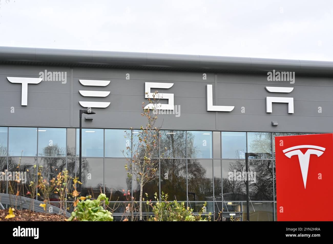 Cambridge. England. 24-November-2024. Bar Hill Tesla showroom building ...