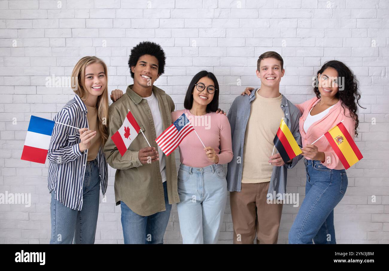 Empty school classroom teenager hi-res stock photography and images - Alamy