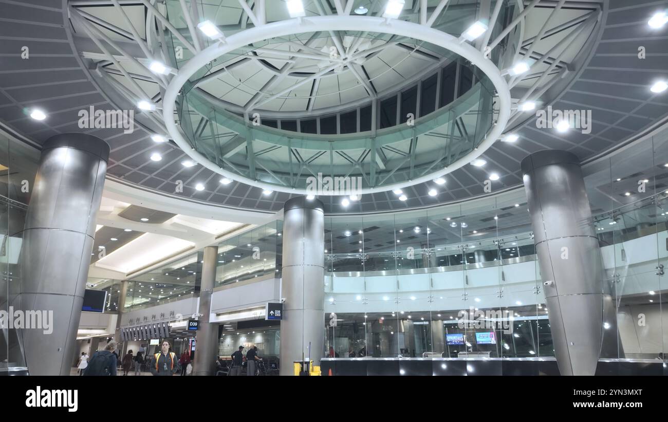 Miami International Airport - the gates - MIAMI, UNITED STATES ...