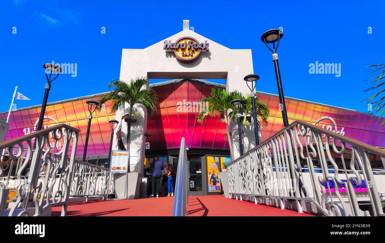 Hard Rock Cafe Miami at Bayfront Park - MIAMI, UNITED STATES - NOVEMBER ...
