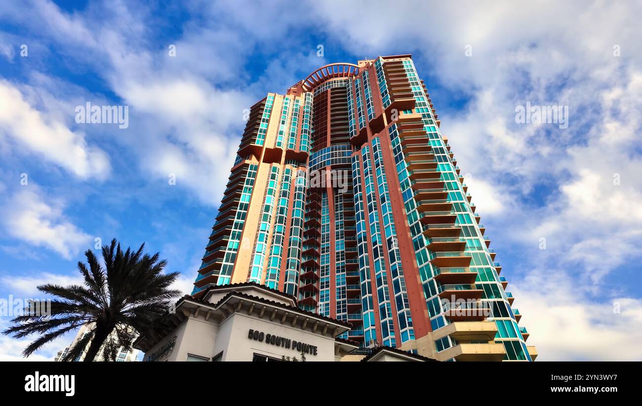 The Iconic high rise buildings of Miami Beach - MIAMI, UNITED STATES ...