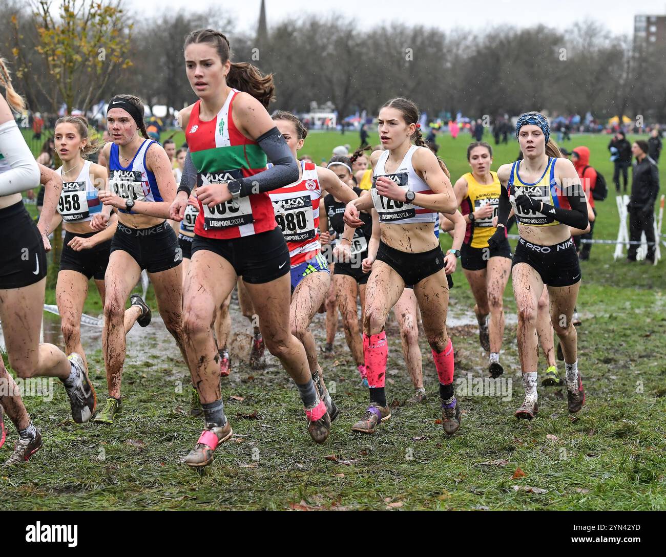 Ellarose Whitworth (720) Lincoln Wellington AC competing in the U17/U20 ...