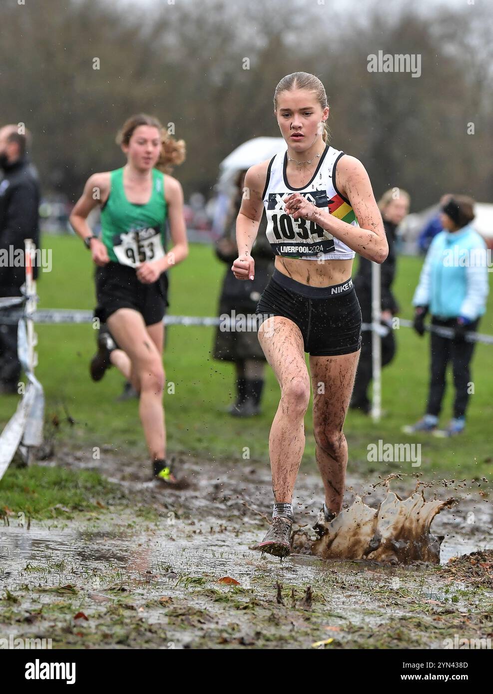 Isobelle Jones of Wolverhampton & Bilston AC competing in the U17/U20 ...