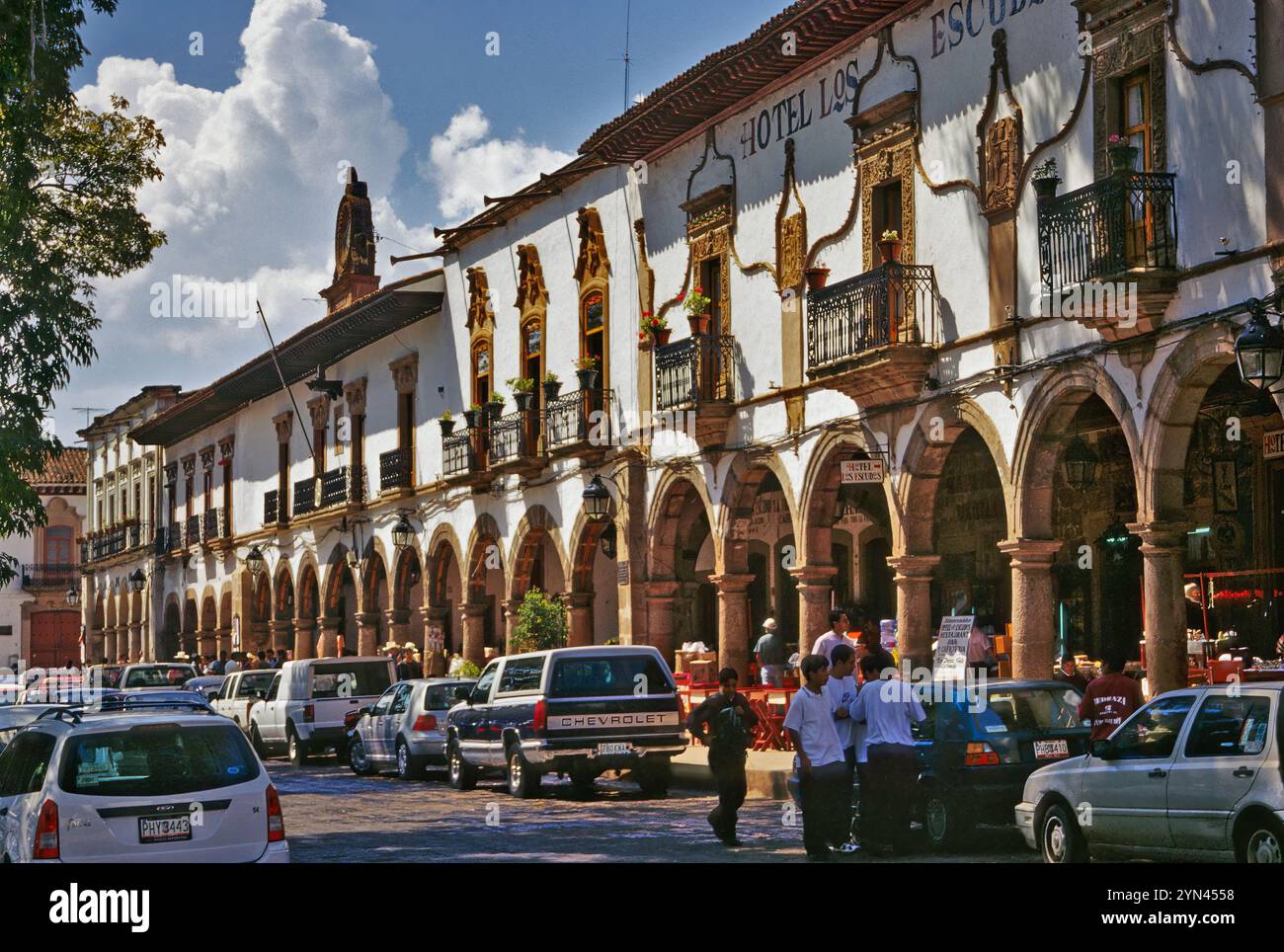 Plaza Vasco de Quiroga, Hotel los Escudos, center of Patzcuaro ...