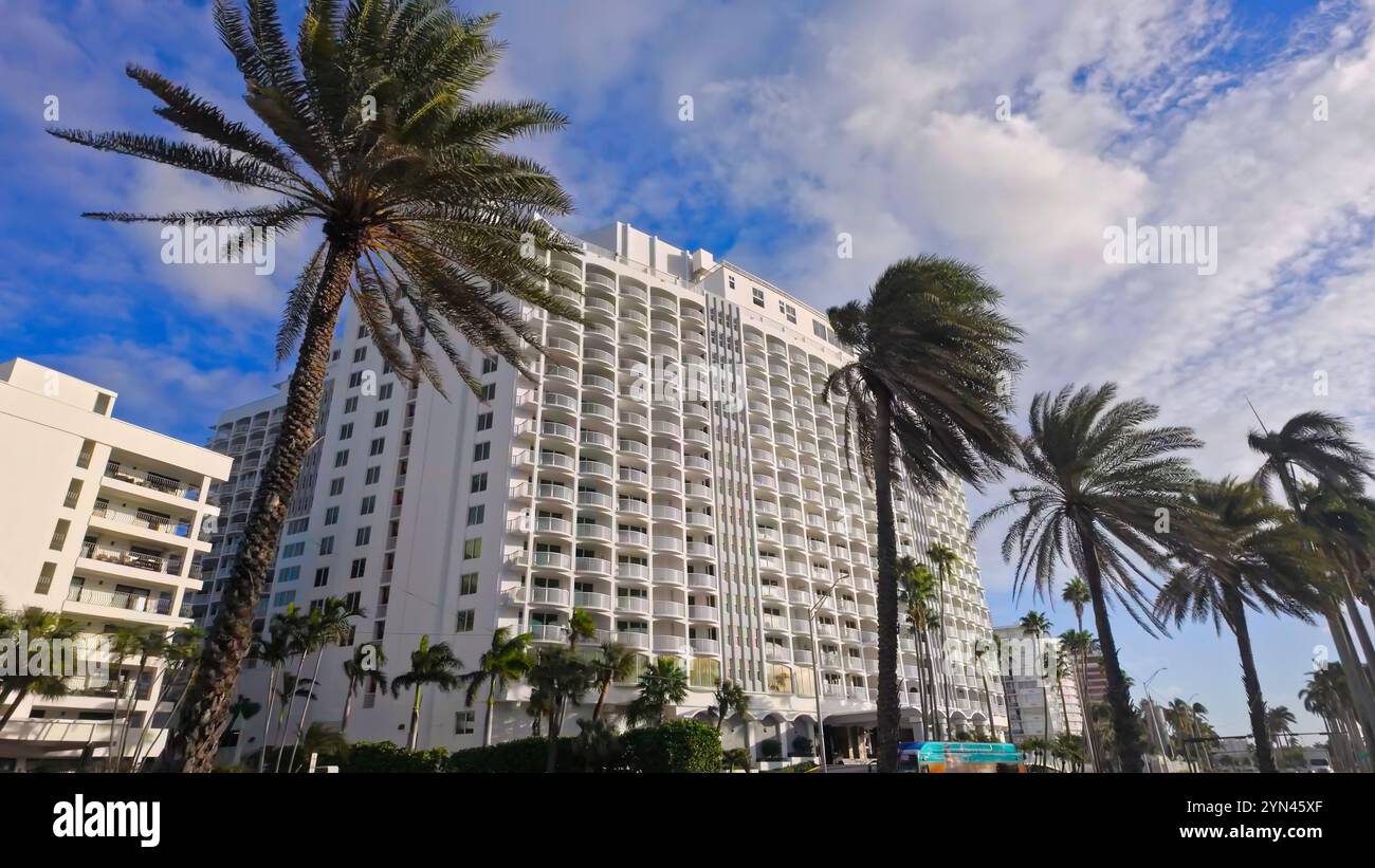 Apartments in Miami Beach Florida Stock Photo - Alamy