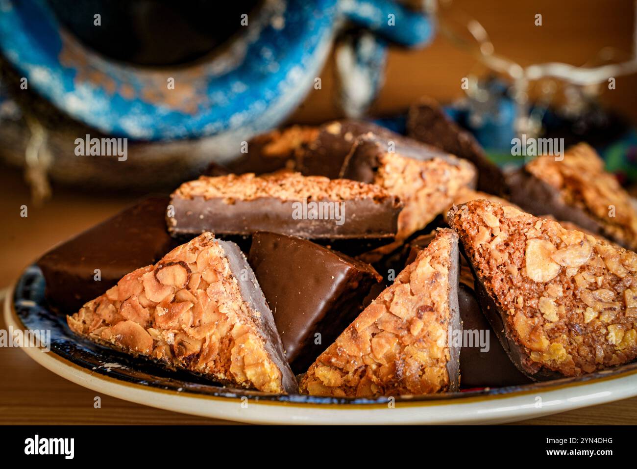 Plate food pyramid hi-res stock photography and images - Alamy
