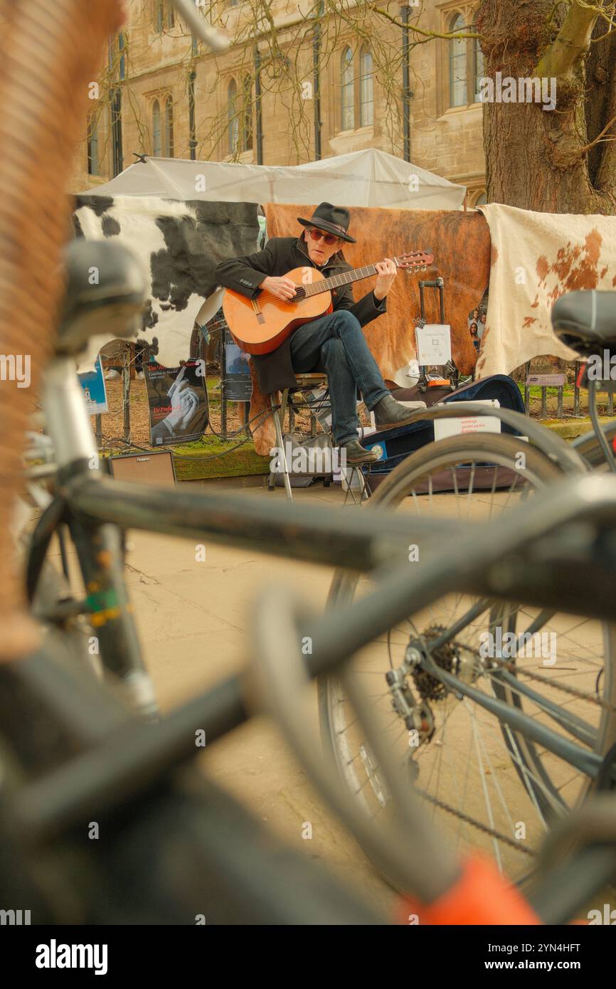 Cambridge busker hi-res stock photography and images - Alamy