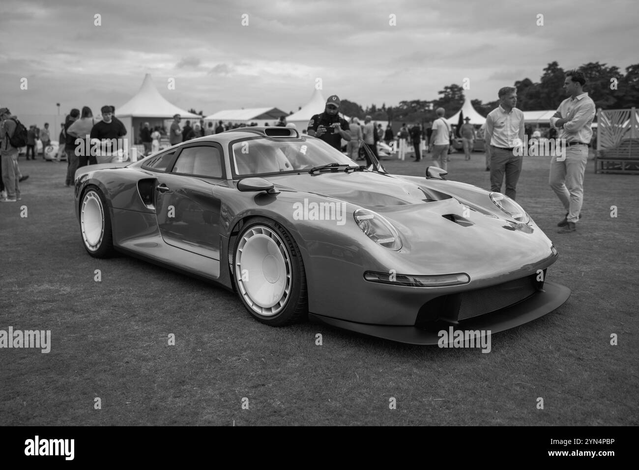 Tuthill Porsche GT One, on display at the Salon Privé Concours d ...