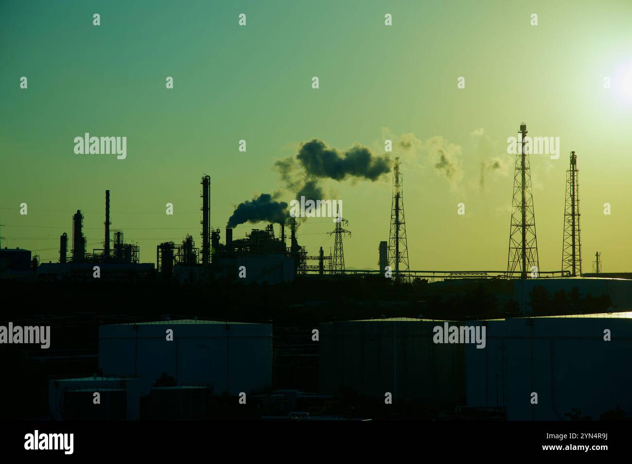Ulsan petrochemical refinery hi-res stock photography and images - Alamy