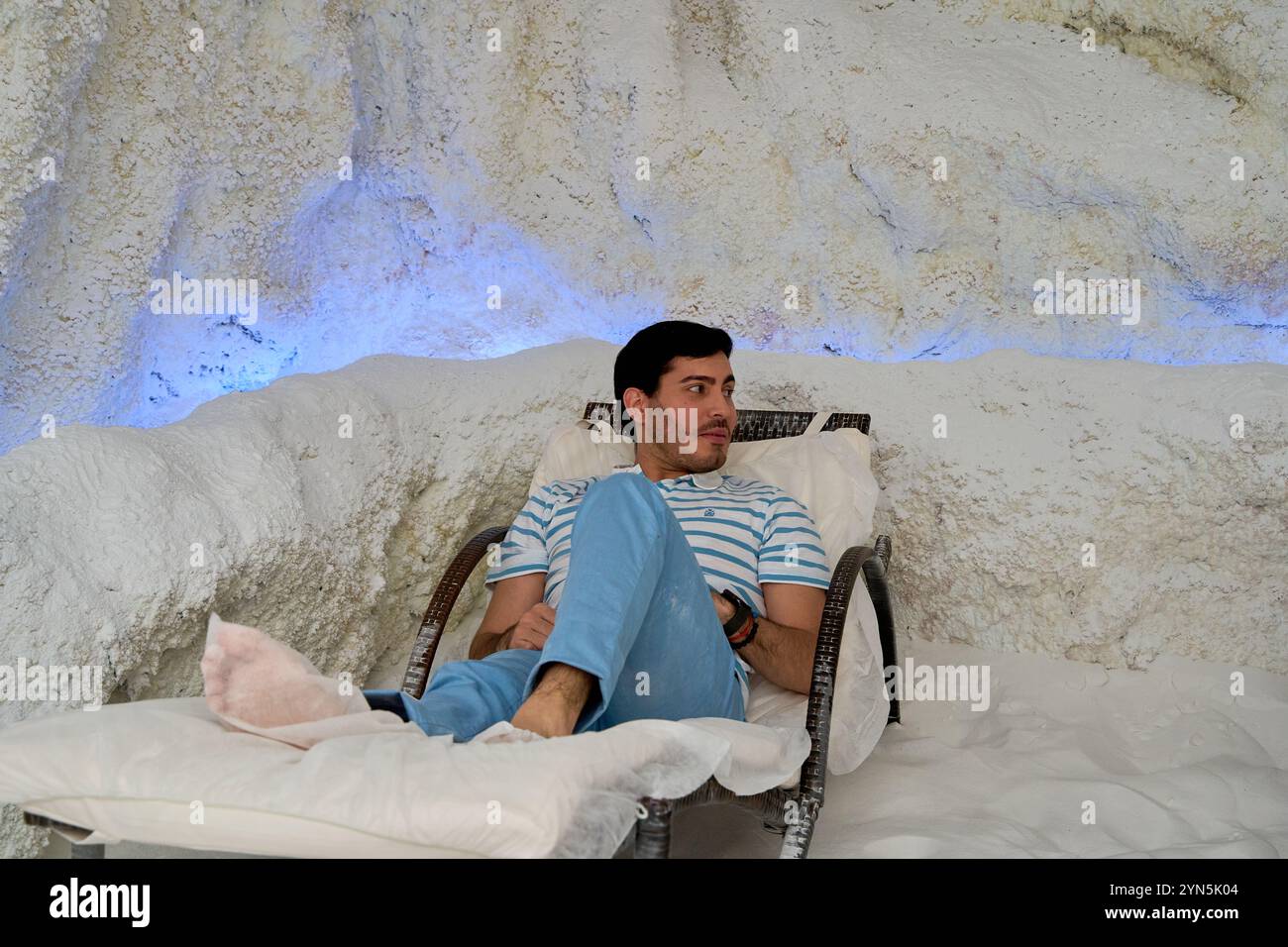 Salt therapy cave hi-res stock photography and images - Alamy