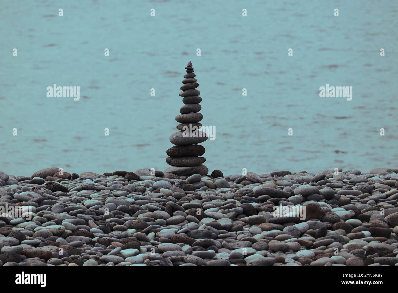 Stones piled up beach hi-res stock photography and images - Alamy