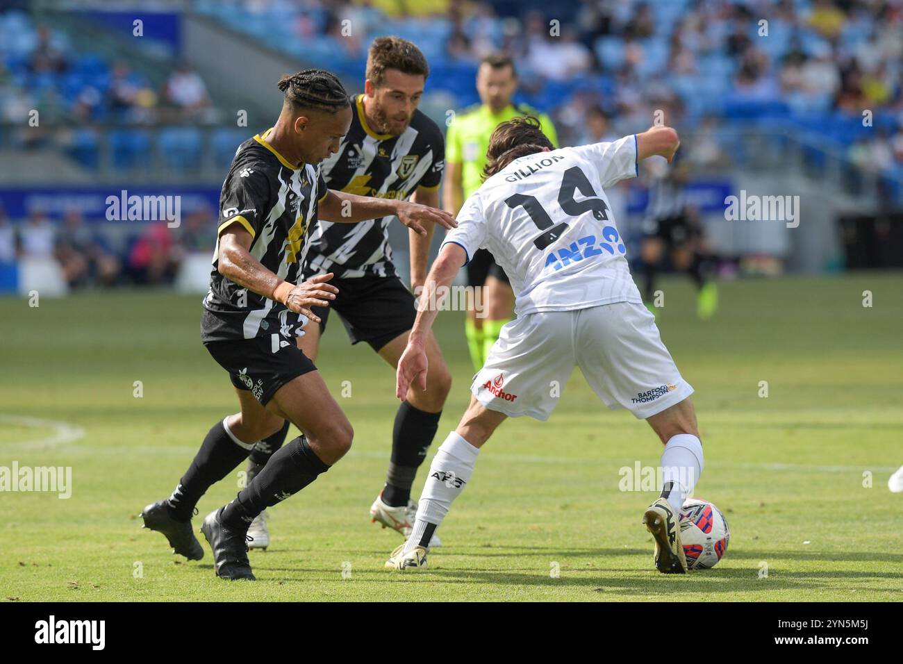 Paddington, Australia. 24th Nov, 2024. Kealey Otieno Adamson (L), Liam ...