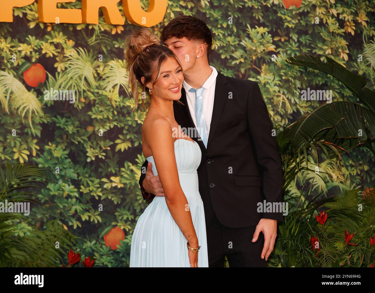 Talia lewis cole hi-res stock photography and images - Alamy