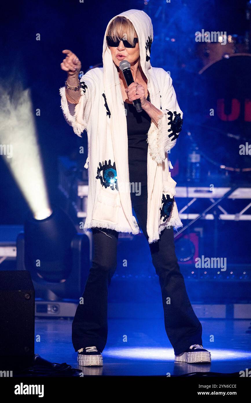 Pic by Mark Passmore. 03/11/2024. The iconic Scottish singer Lulu ...