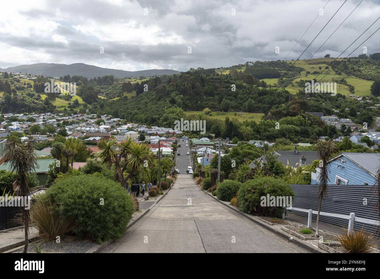 Baldwin street in dunedin new zealand hi-res stock photography and ...