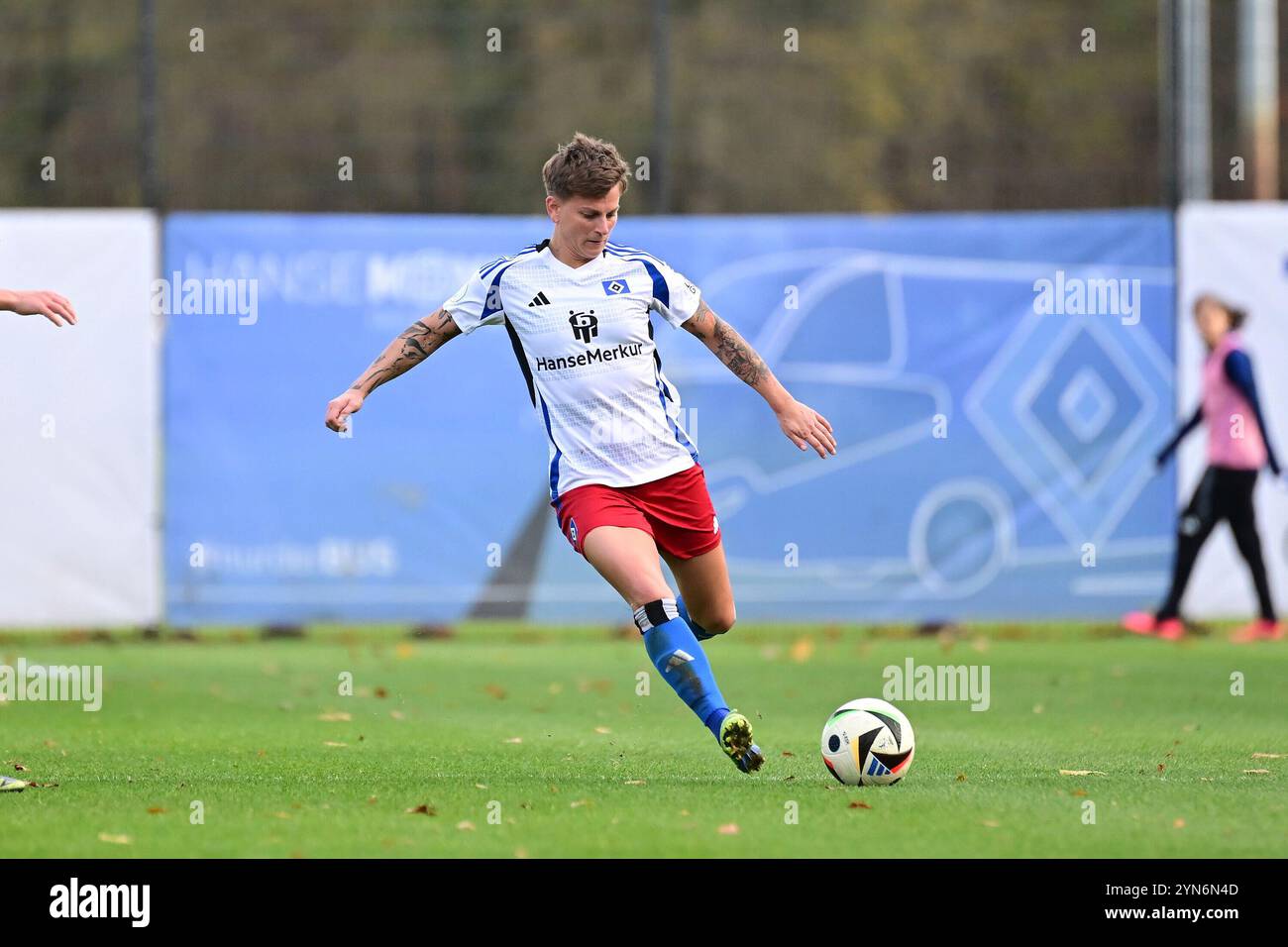 Jobina Verena Lahr (31, Hamburger SV) Hamburger SV vs. Carl-Zeiss Jena ...