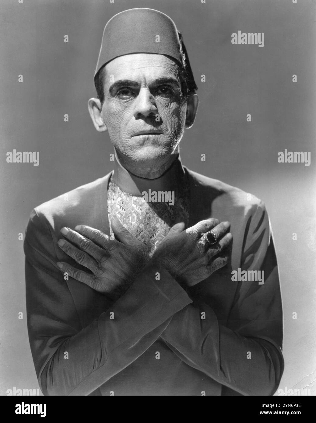 BORIS KARLOFF as Imhotep in THE MUMMY 1932 Director KARL FREUND Story NINA WILCOX PUTNAM and ...