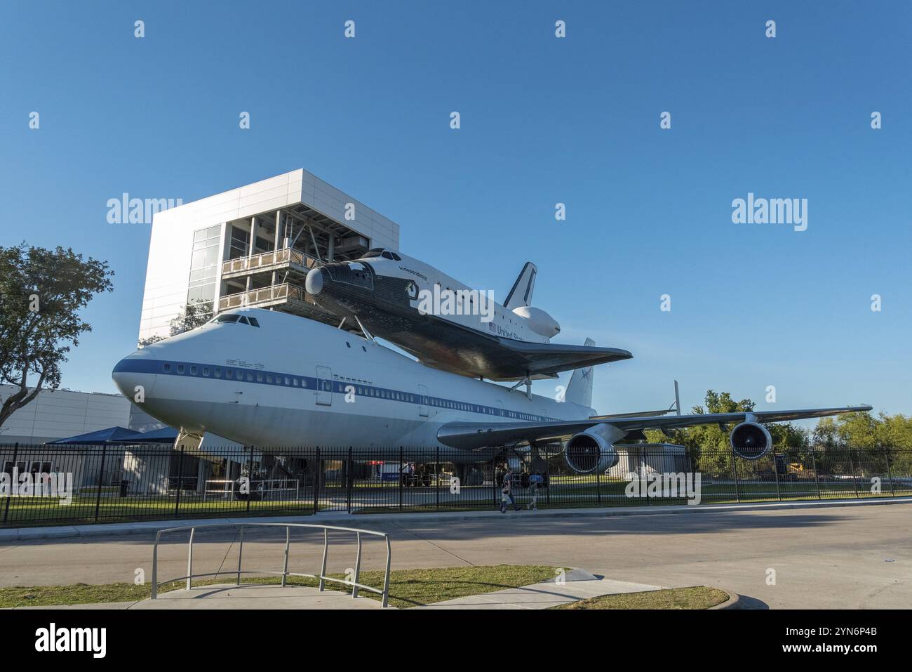 Nasa space shuttle independence hi-res stock photography and images - Alamy
