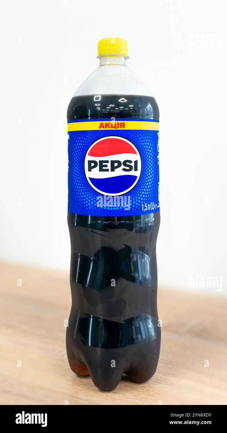 Kiev, Ukraine - November 23, 2024: Pet 1,5l soft drink Pepsi Original ...