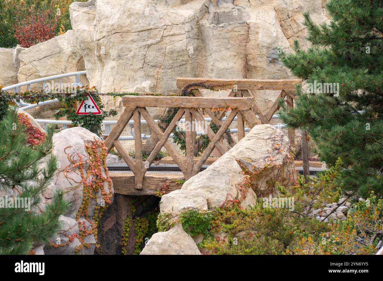 Bridge, Wooden Structure, Rollercoaster - Wooden Bridge Supporting ...