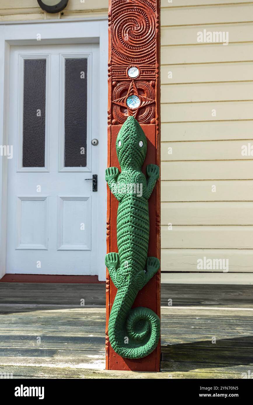 Beautiful traditional Maori sculptures in Whakarewarewa village, North ...