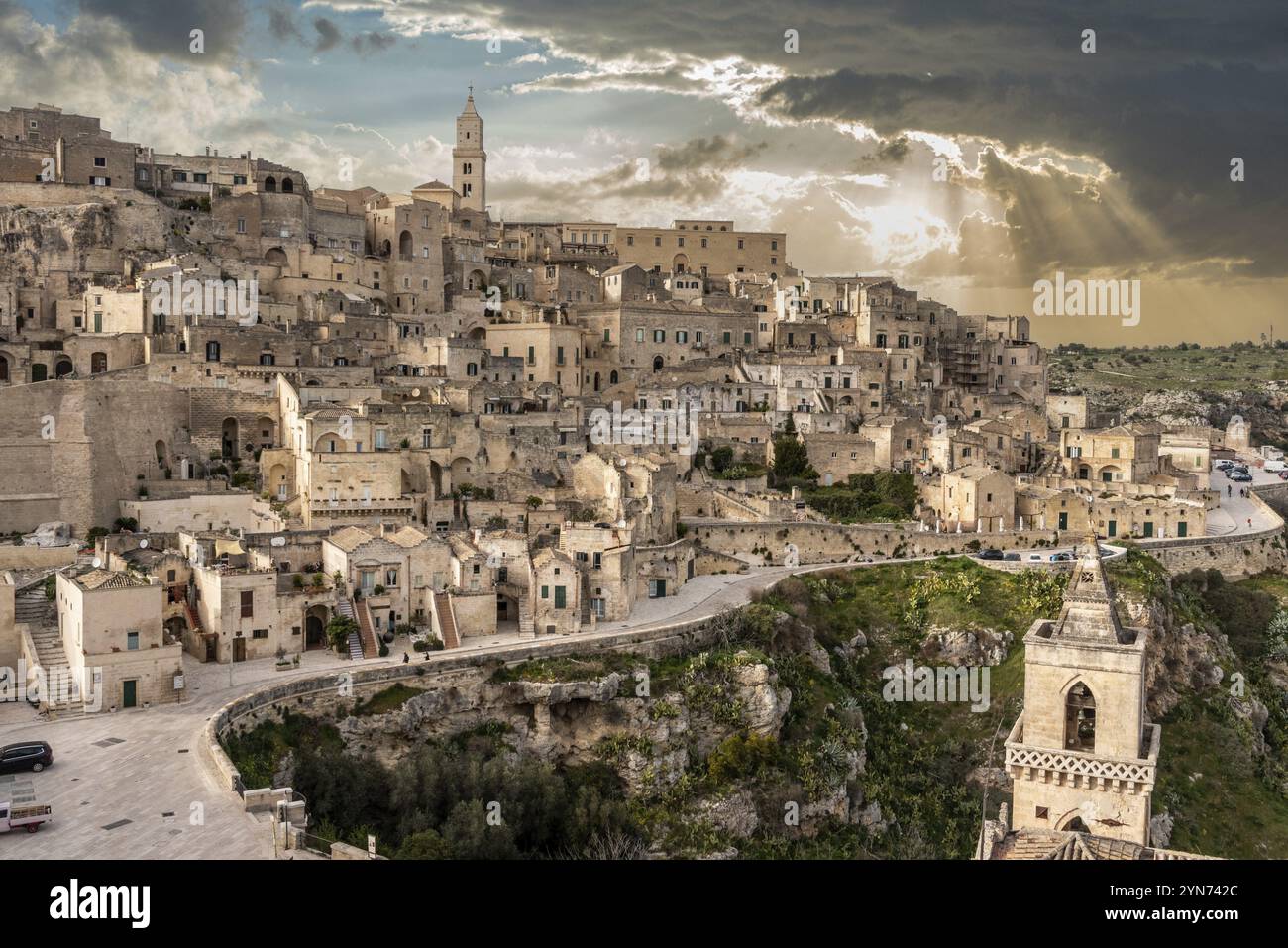 Panoramic view of the famous sassi di matera hi-res stock photography ...