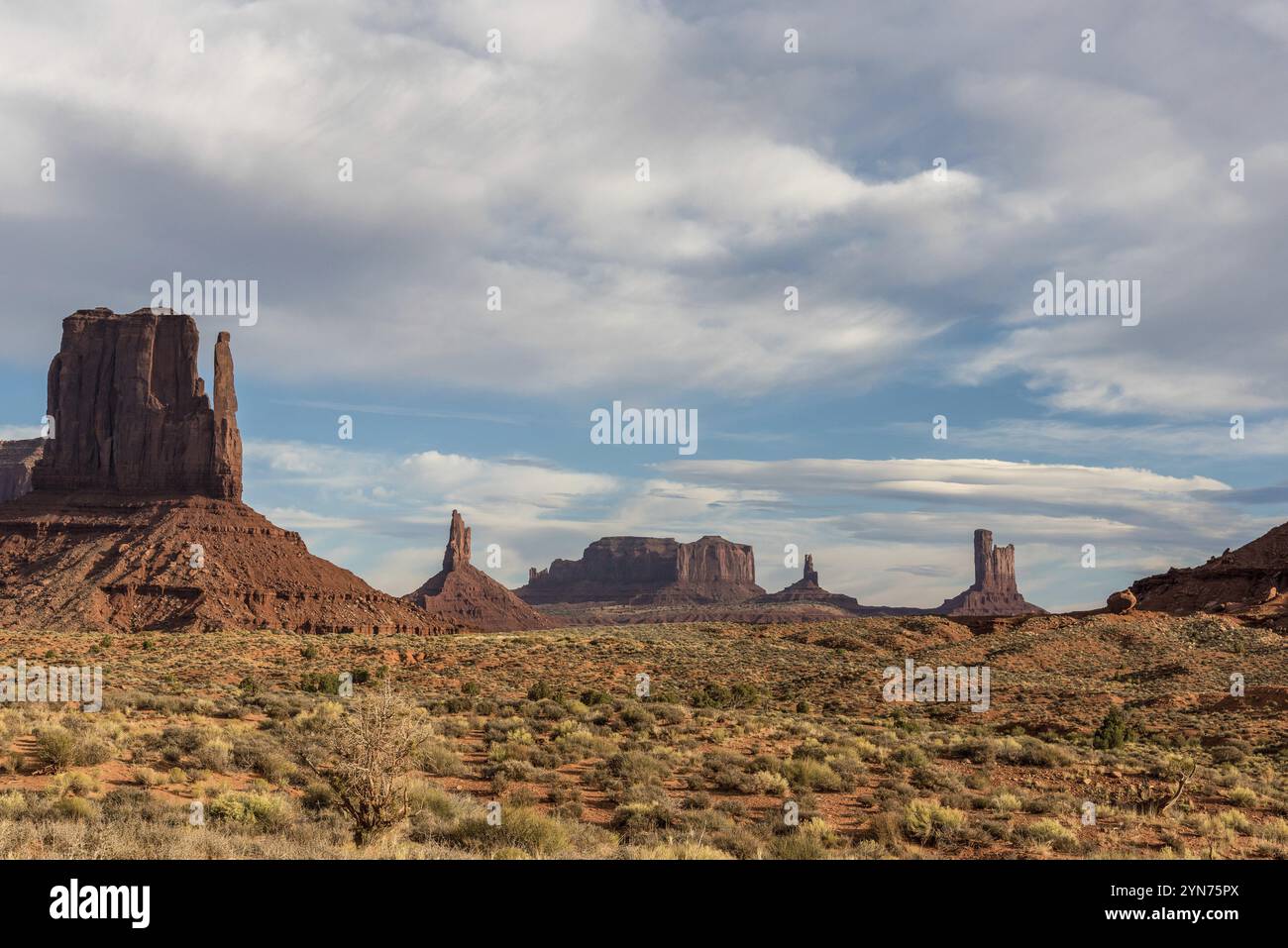 Iconic West Mitten Butte in the Monument Valley in Utah, USA, North ...