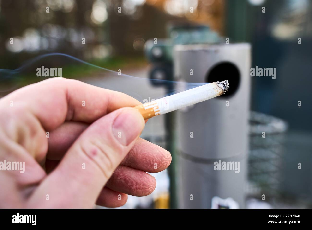 Raucherverhalten hi-res stock photography and images - Alamy