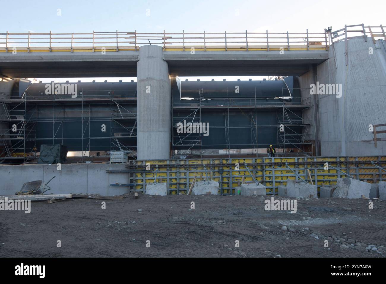 the assembly and mounting of industrial equipment by steel construction ...