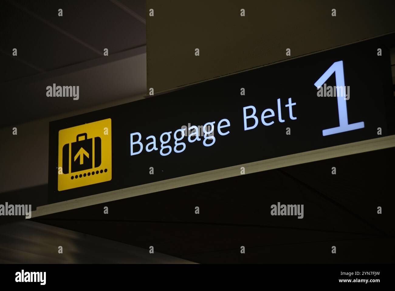 Airport signage for Baggage Belt 1 Stock Photo - Alamy