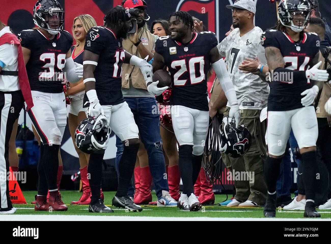 Jimmie ward texans hi-res stock photography and images - Alamy