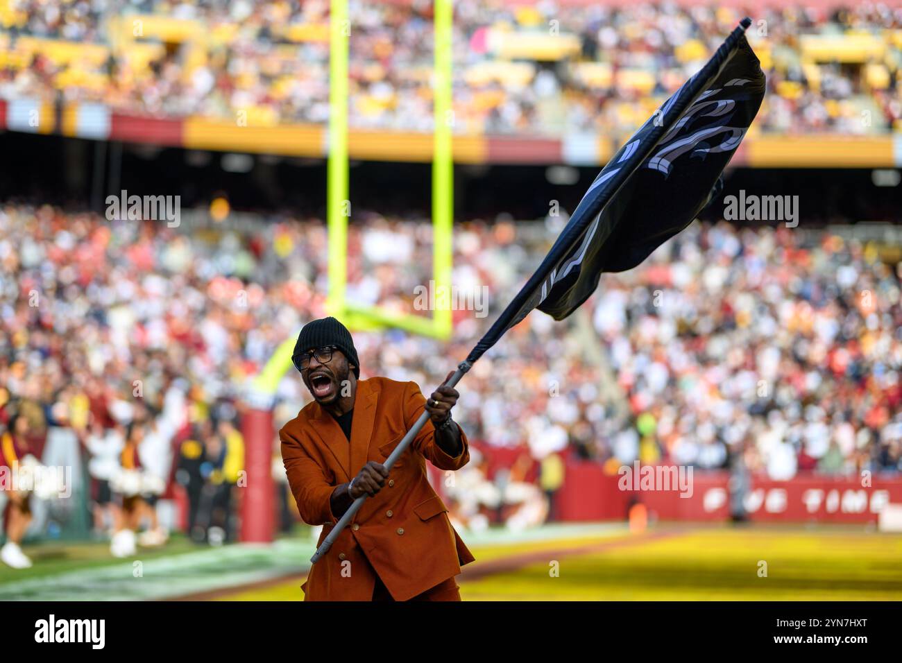 Landover, MD, USA. 24th Nov, 2024. Washington Commanders former player ...