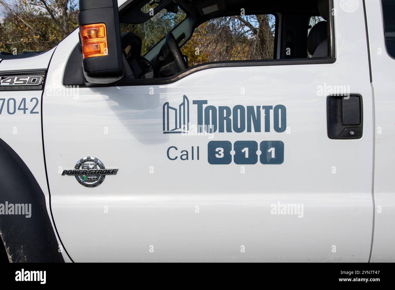 Toronto sign on park maintenance truck at Jaison's Round at Bluffer's ...