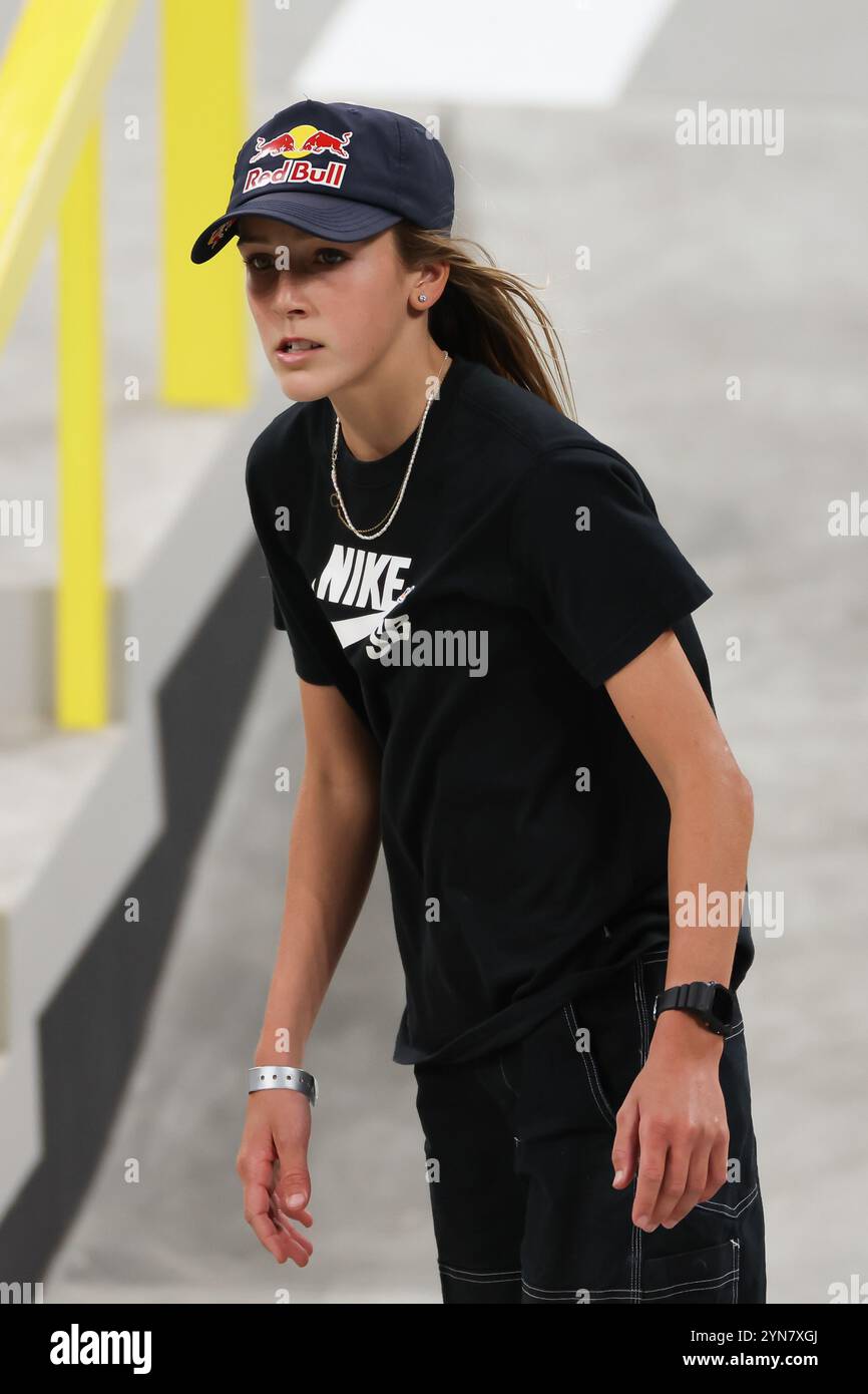 Tokyo, Japan. 23rd Nov, 2024. Chloe Covell (AUS) Skateboarding : 2024 ...