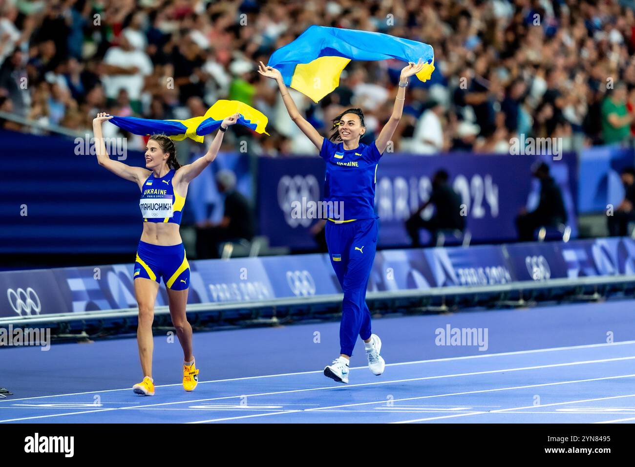 Yaroslava Mahuchikh (UKR)-L Gold and teammate Iryna Herashchenko ...