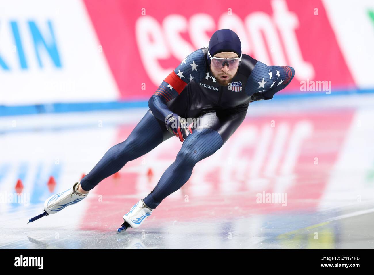 Nagano, Japan. 23rd Nov, 2024. Zach Stoppelmoor (USA) Speed Skating ...