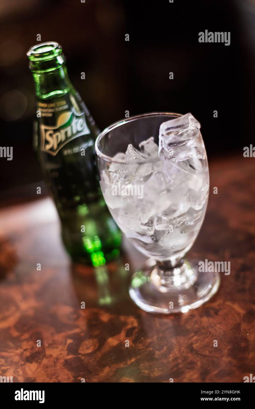 Sprite bottle hi-res stock photography and images - Alamy