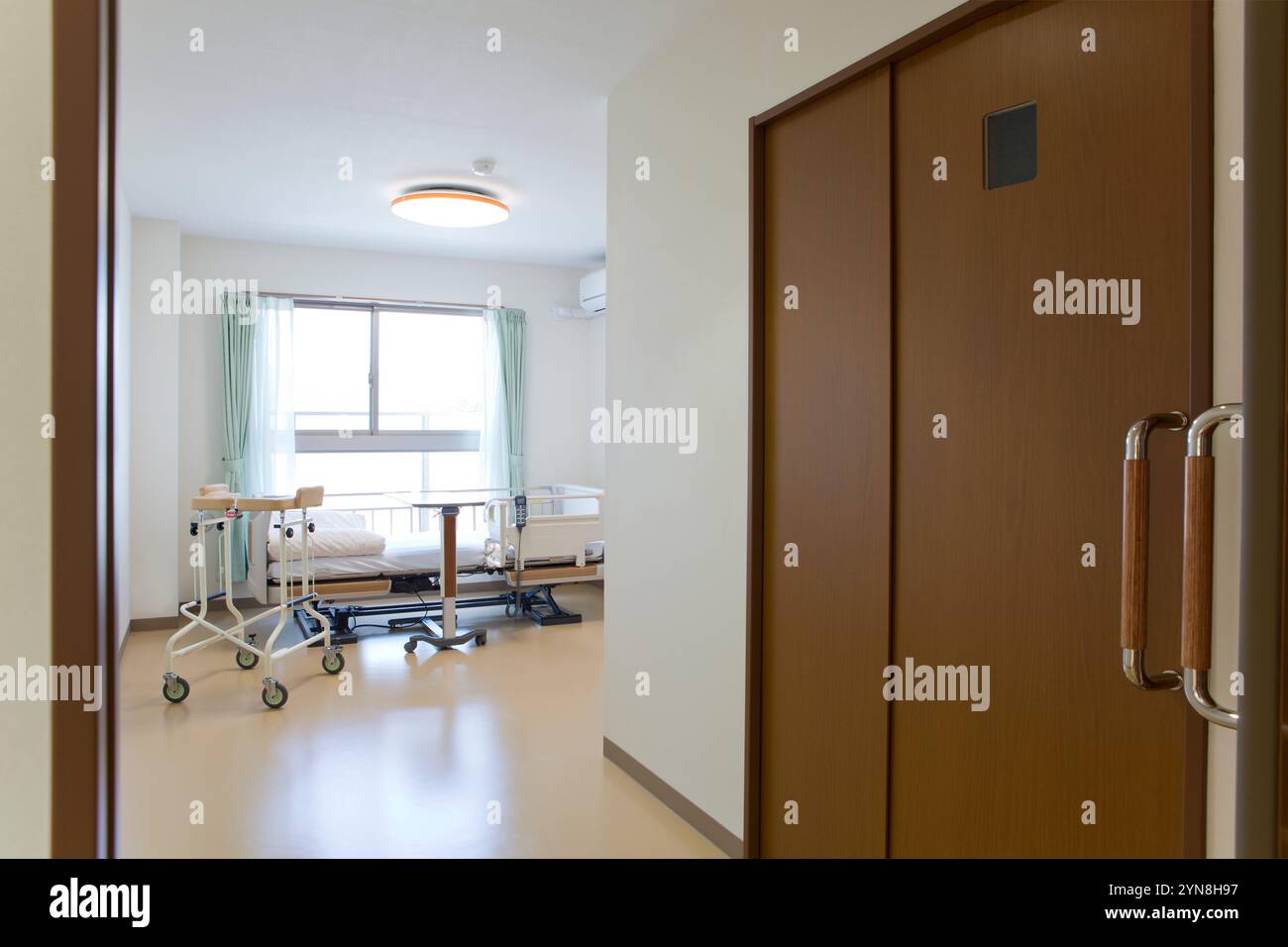 Hospital private rooms Stock Photo - Alamy