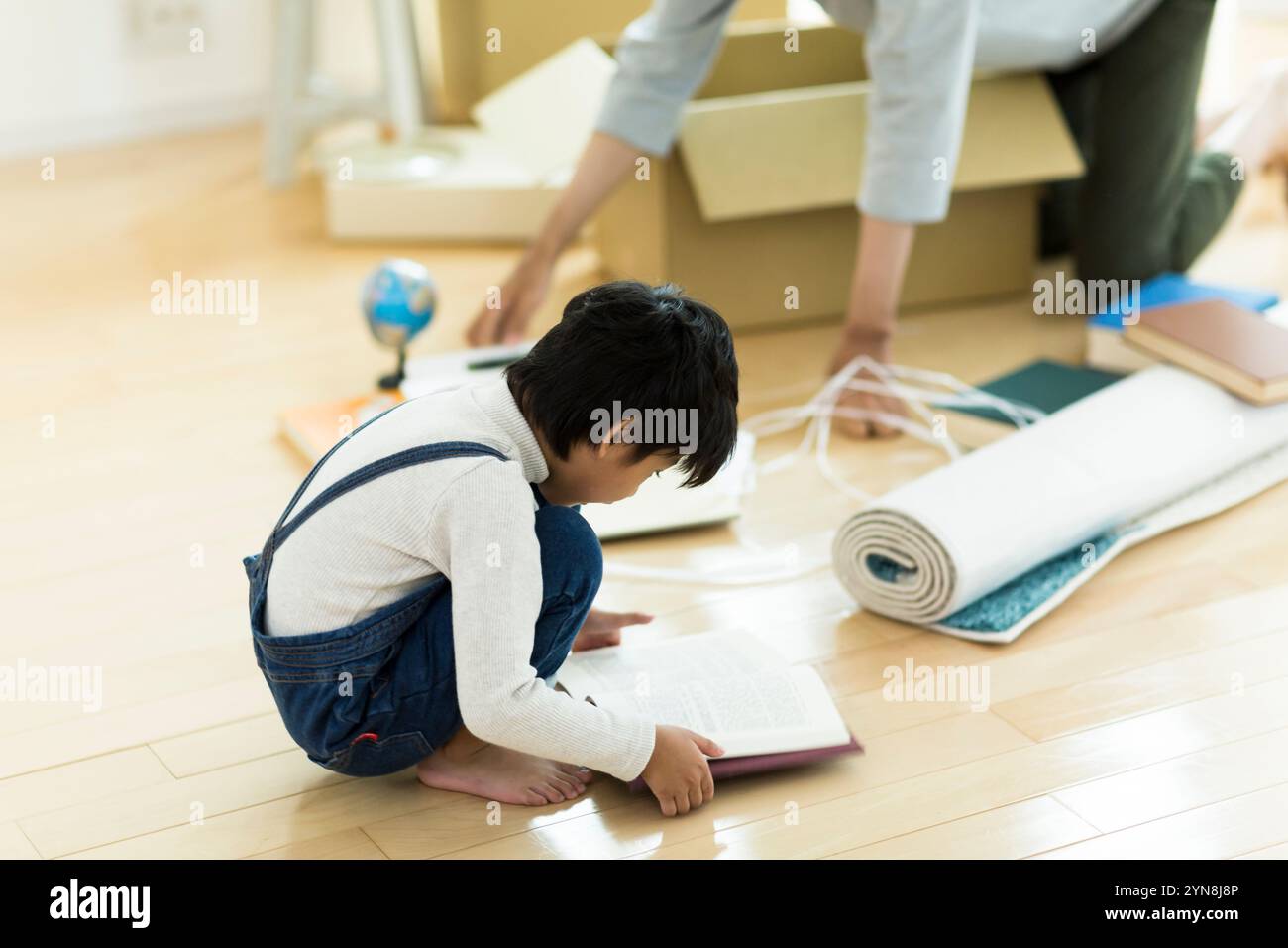 Family one parent children hi-res stock photography and images - Alamy