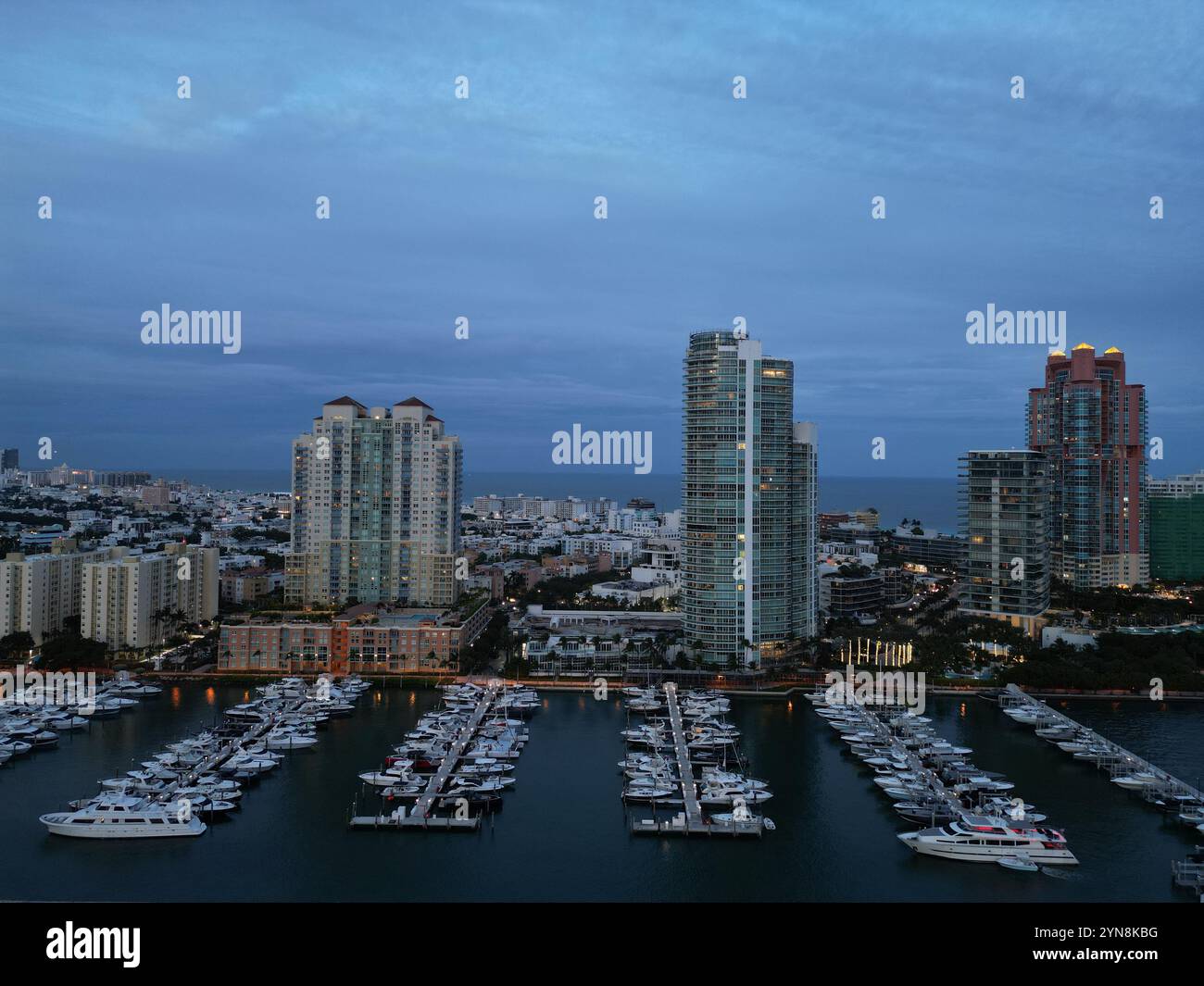 Marina in night Miami. Downtown Miami marina with luxury illuminated ...