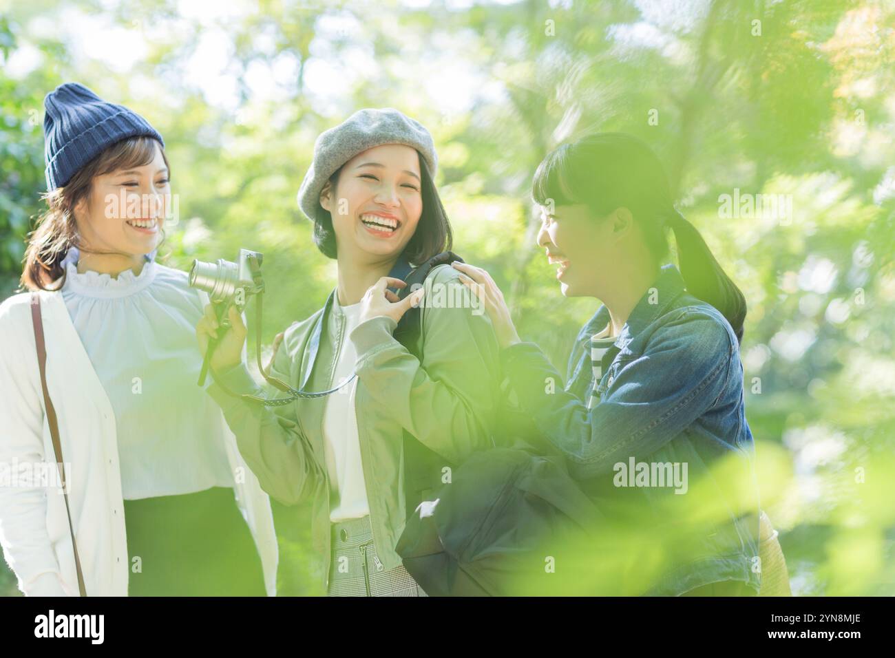 Three smiling women hi-res stock photography and images - Alamy