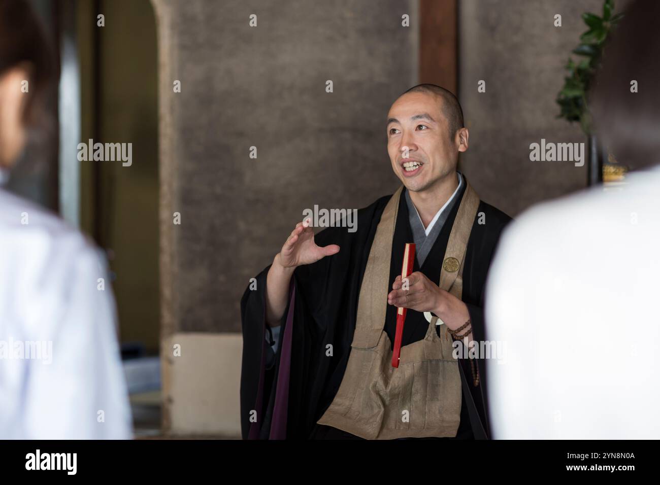 Priest preaching a sermon Stock Photo - Alamy
